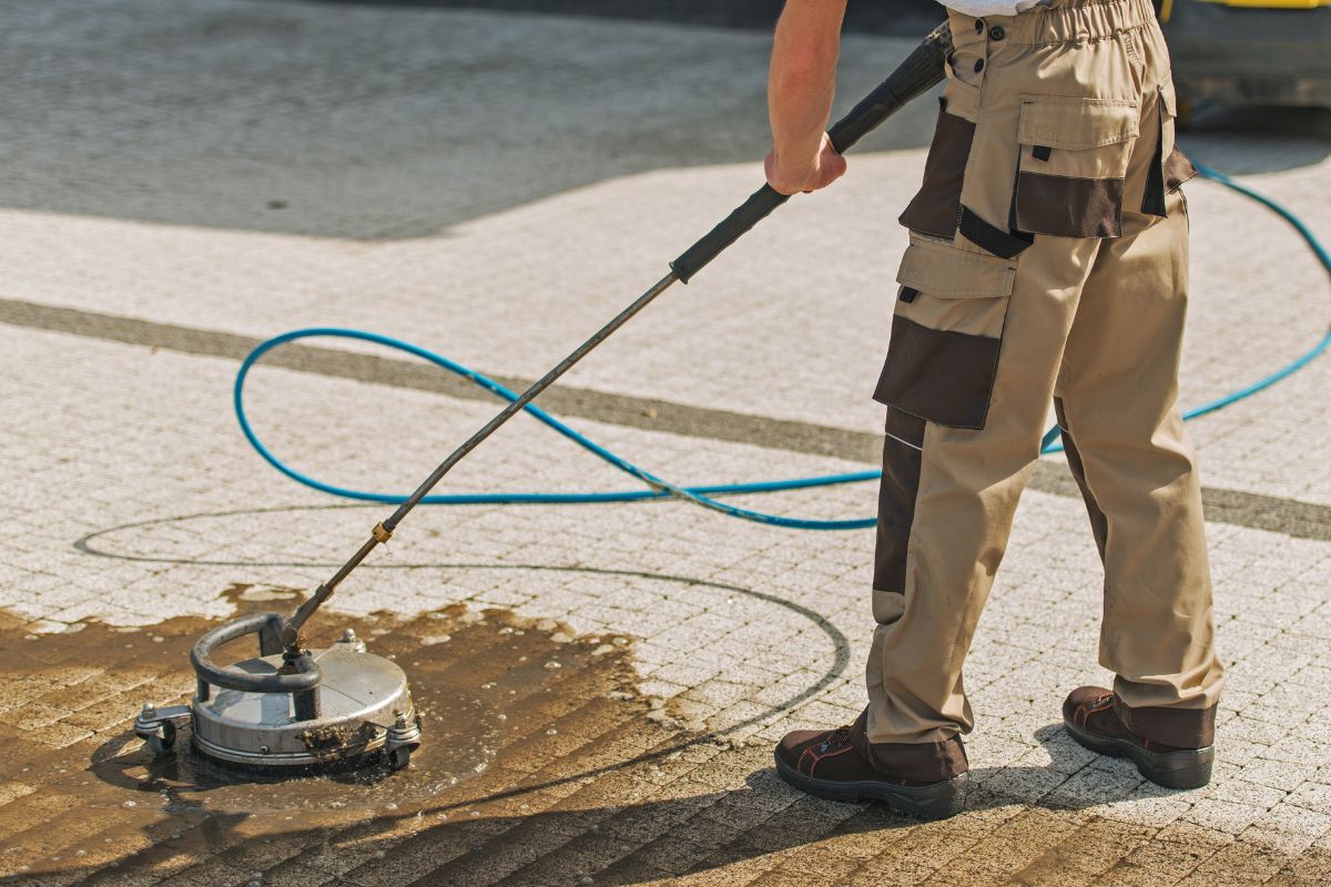 Commercial Pressure Cleaning Toowoomba | Industrial Pressure Washing